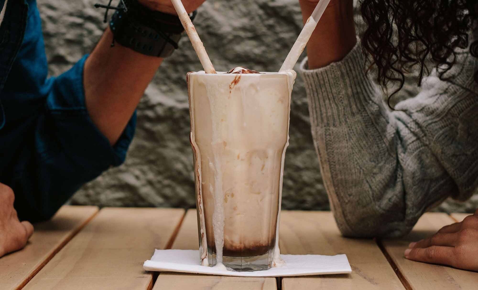 Zo maak je een luxe Brandy Alexander cocktail | Gall & Gall